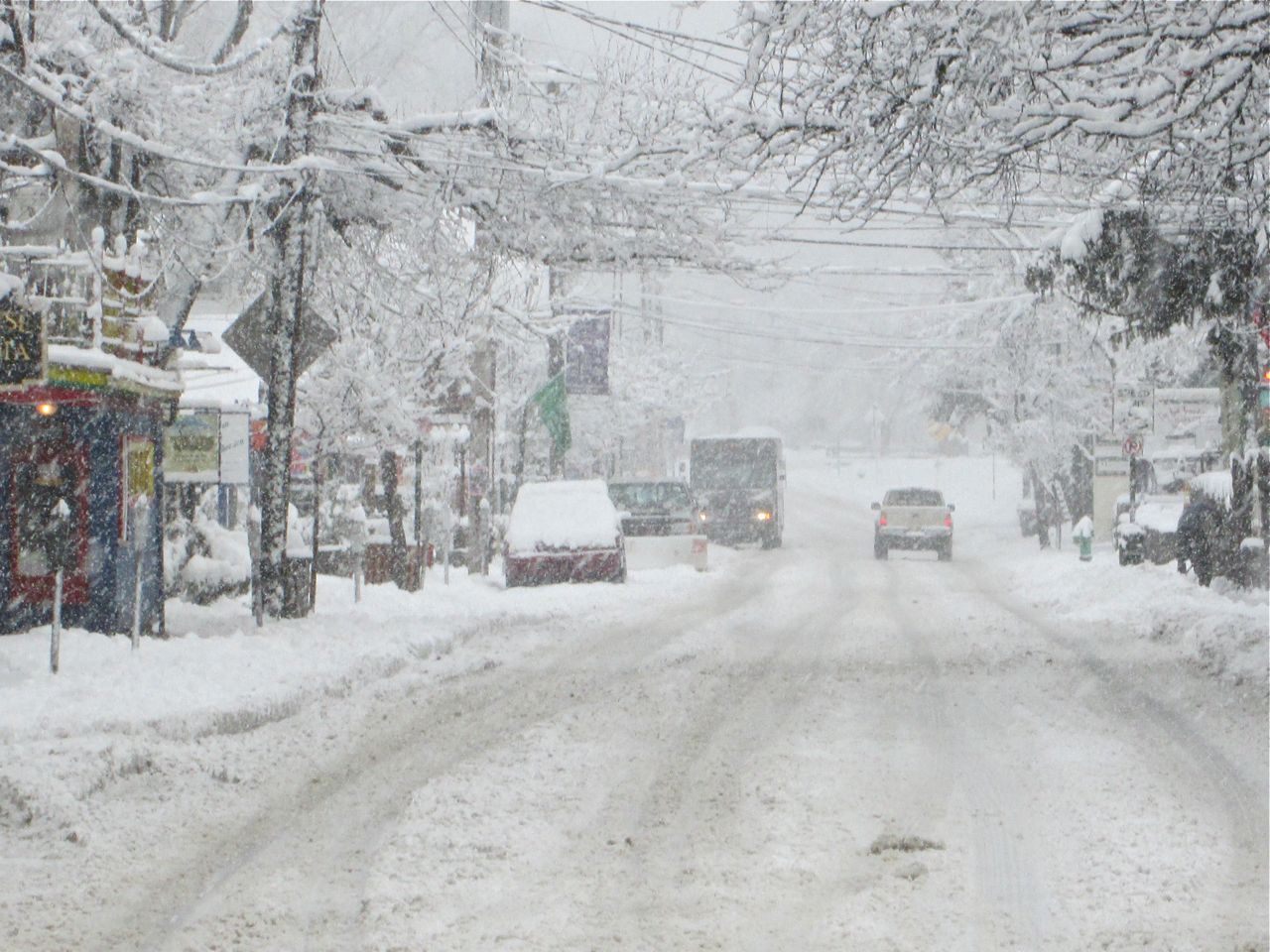 Photos of New Hope in the Monday afternoon snow - New Hope Free Press