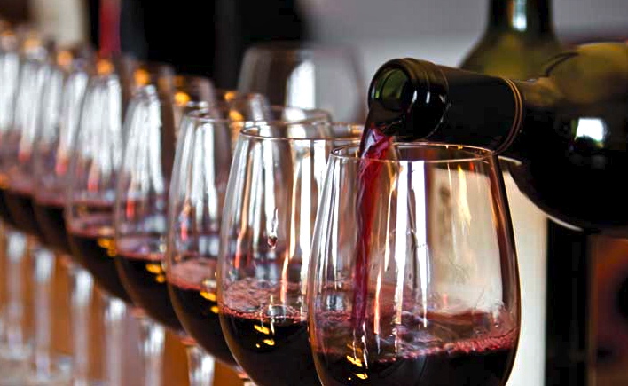 How Alcohol Affects Your Digestive System & Bowel Movements - New Hope ...