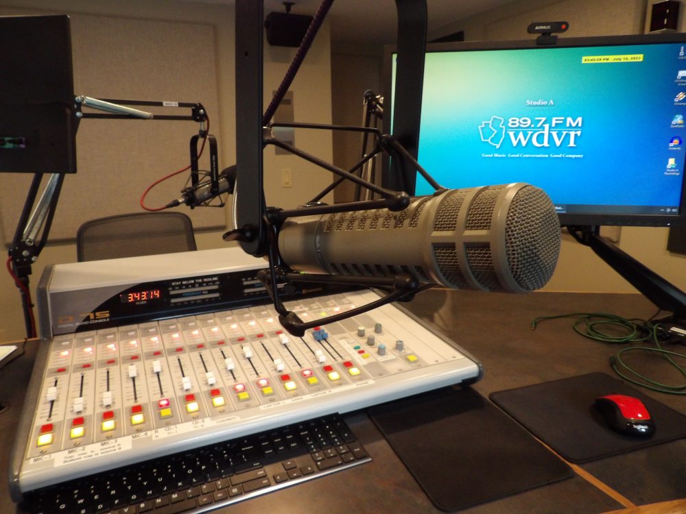 Local Volunteer-Run Radio Station Sets Fall Fundraising Drive - New ...
